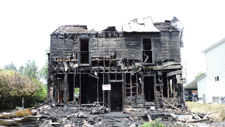 Fire marshals searching for arson suspect after fire in Adams County