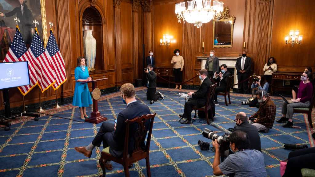 Democrats plot massive stimulus plan amid stiff White House, GOP resistance