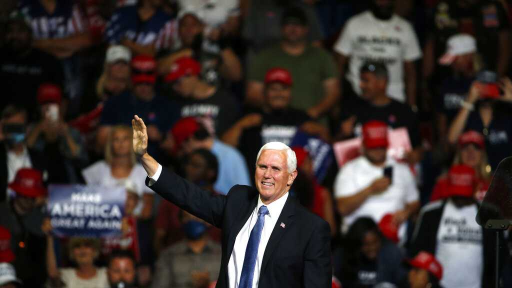 Crowd gathers for Tulsa rally, donning President Trump gear amid ...