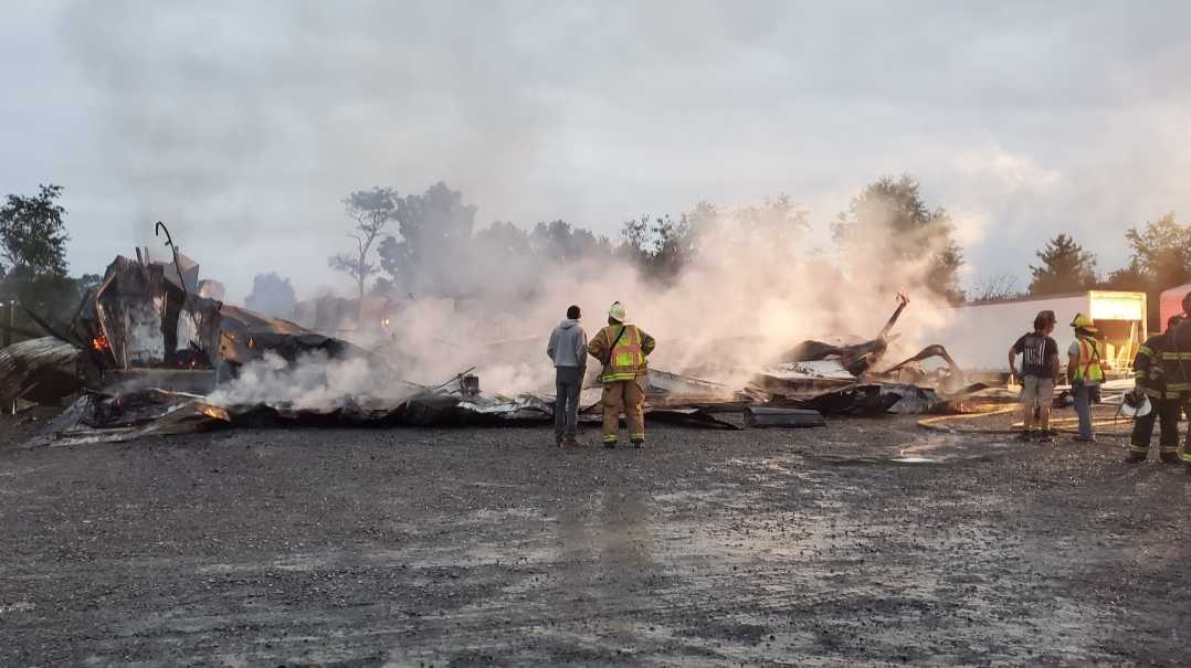 PERRY COUNTY: Fire destroys garage behind auto body shop