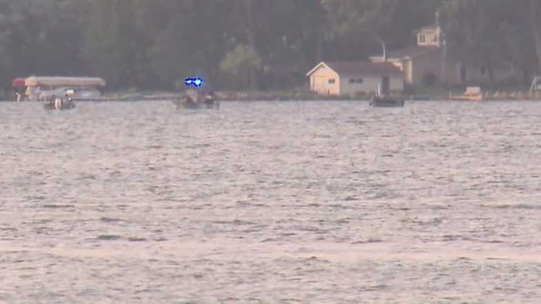 Crews recover body of man missing in Pewaukee Lake