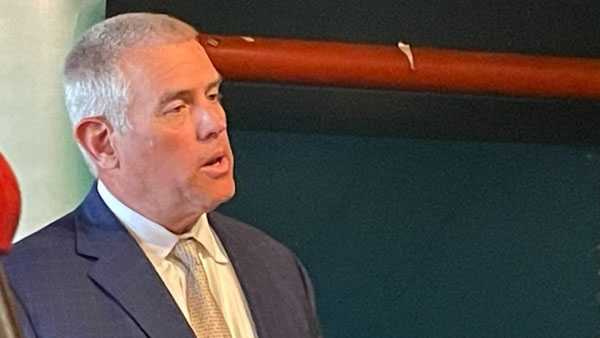 Gunn wants voters to have ability to put initiatives on statewide ballot