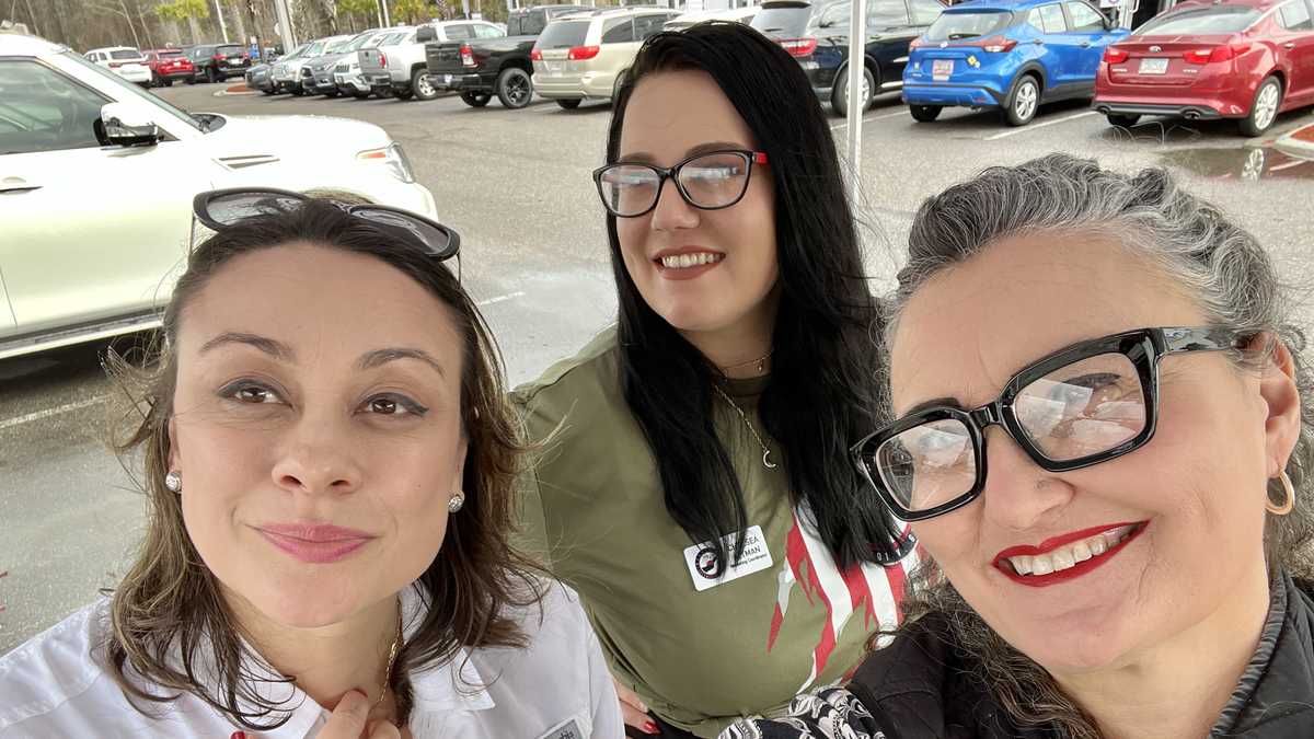 PHOTOS: Step One Auto in Savannah presents Local Hero Award