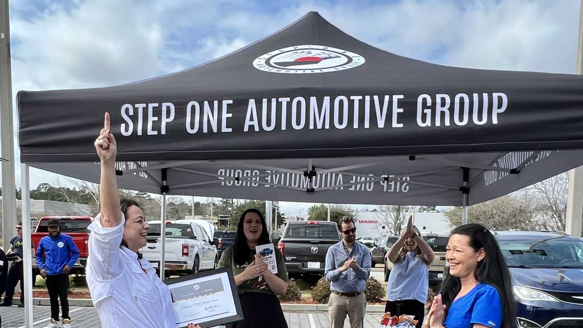 PHOTOS: Step One Auto in Savannah presents Local Hero Award