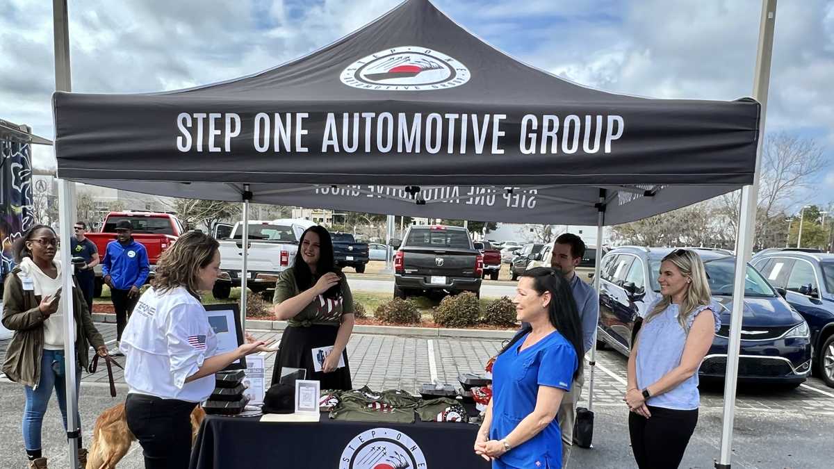 PHOTOS: Step One Auto in Savannah presents Local Hero Award