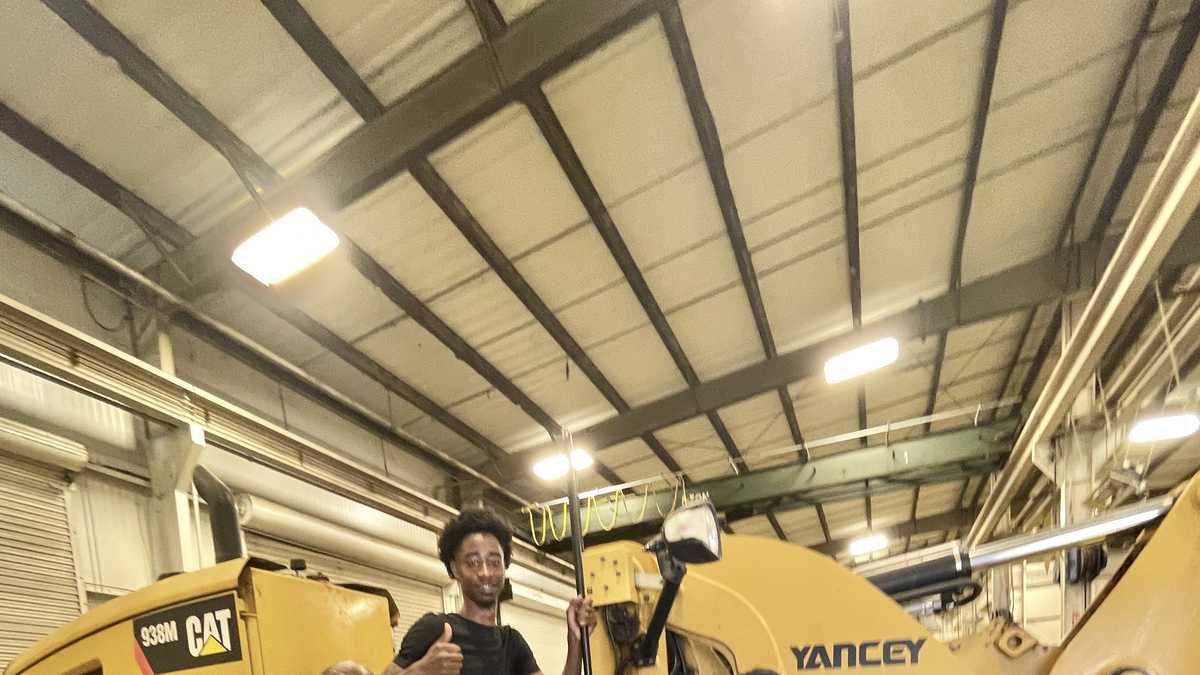 Photo Gallery: Yancey Bros. hosts CAT Career Day