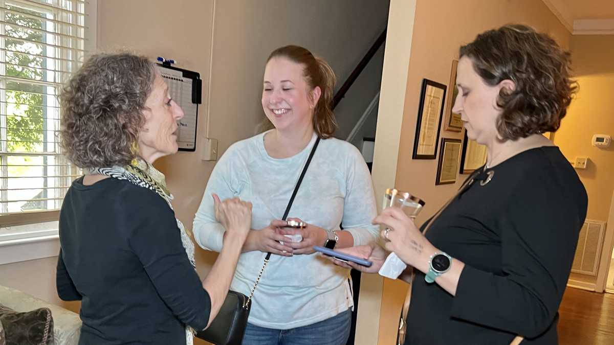 Historic Savannah Foundation unveiling of Anna Colquitt Hunter paintings