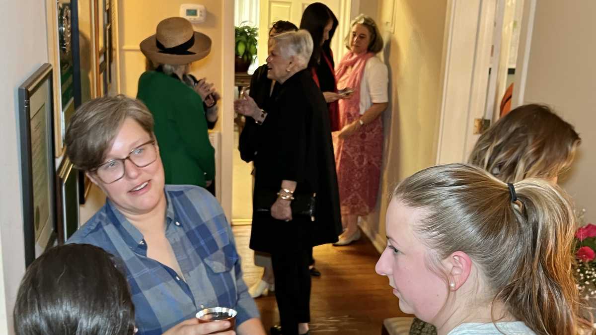 Historic Savannah Foundation unveiling of Anna Colquitt Hunter paintings