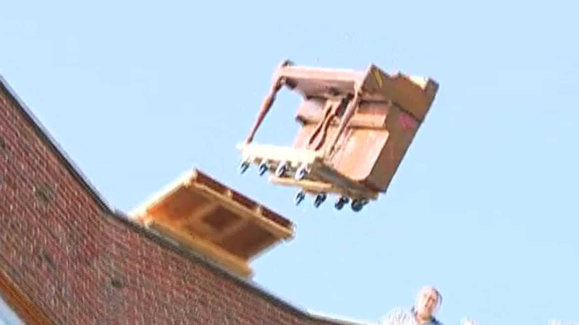 Smashing! MIT piano drop 2017