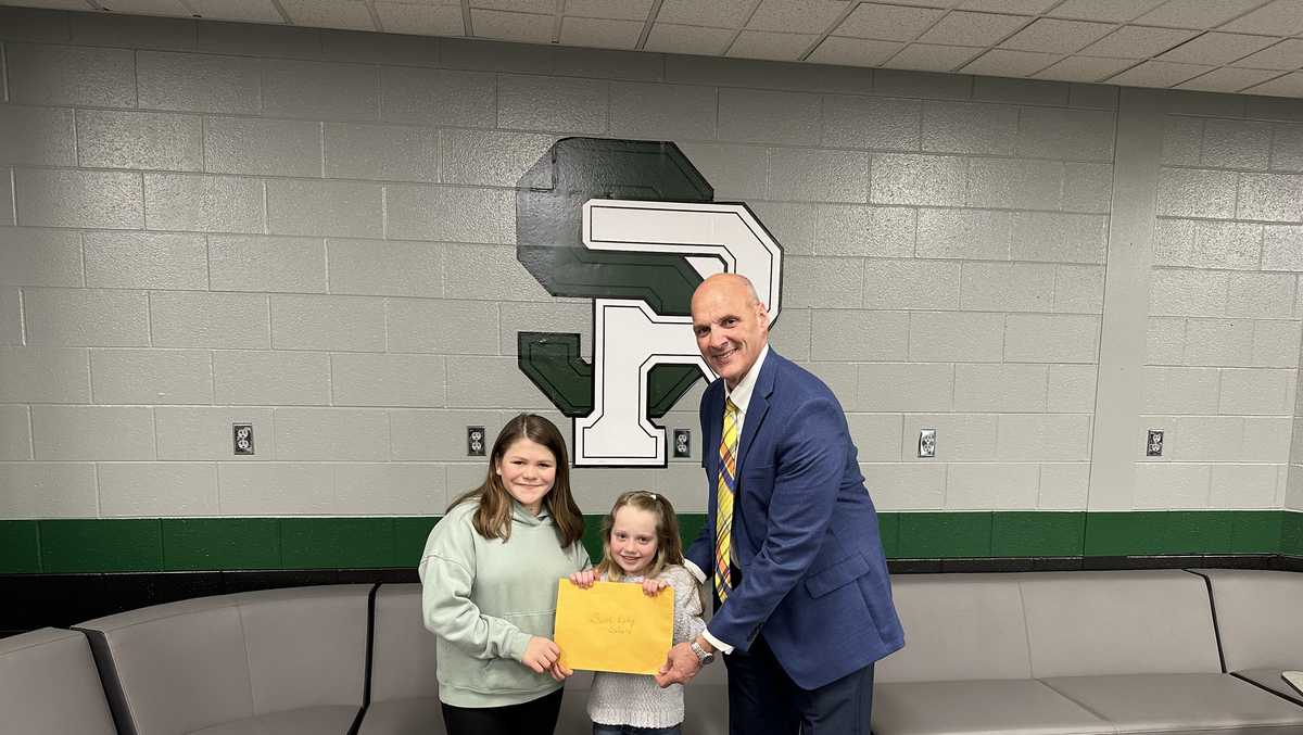 Indiana sixth-grader raises money to help pay off classmates' lunch debt