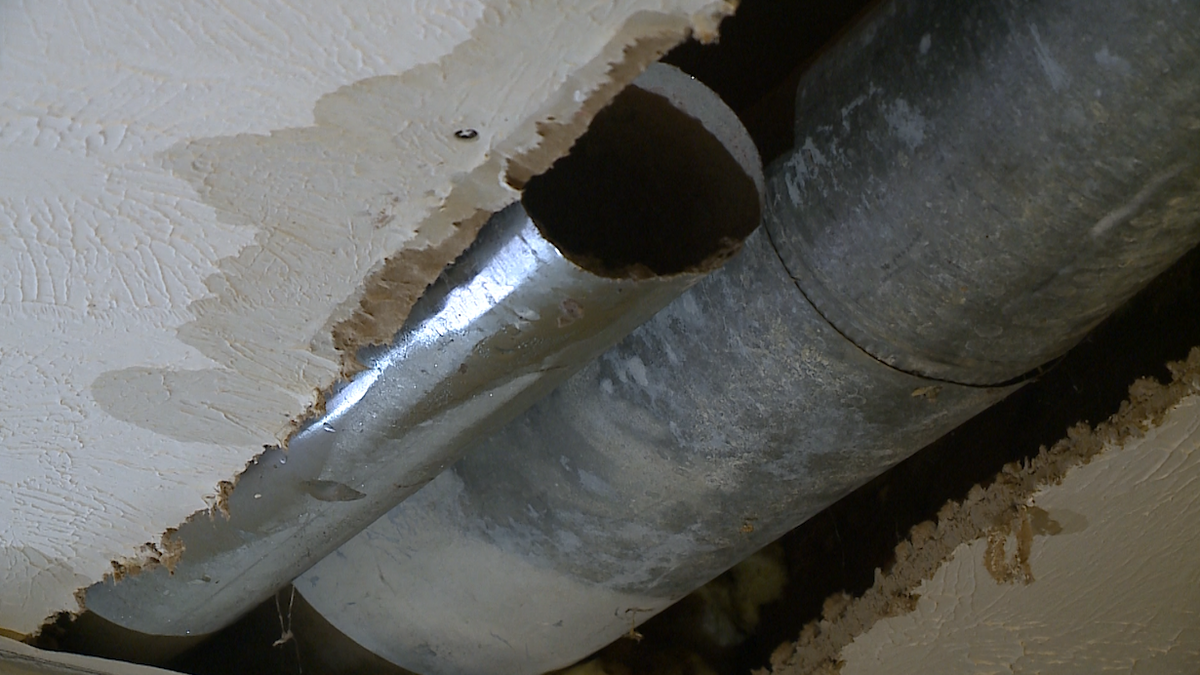 Plumbers across metro are busy; cold temps cause busted pipes