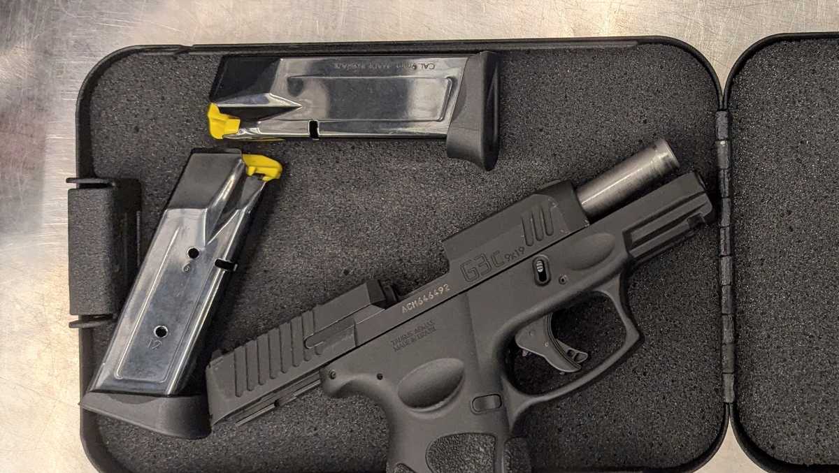 Gun found at Pittsburgh International checkpoint