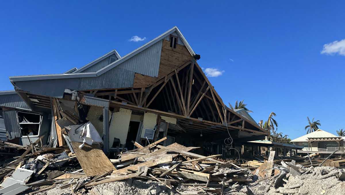 Pittsburgh firefighters repair homes of Florida firefighters