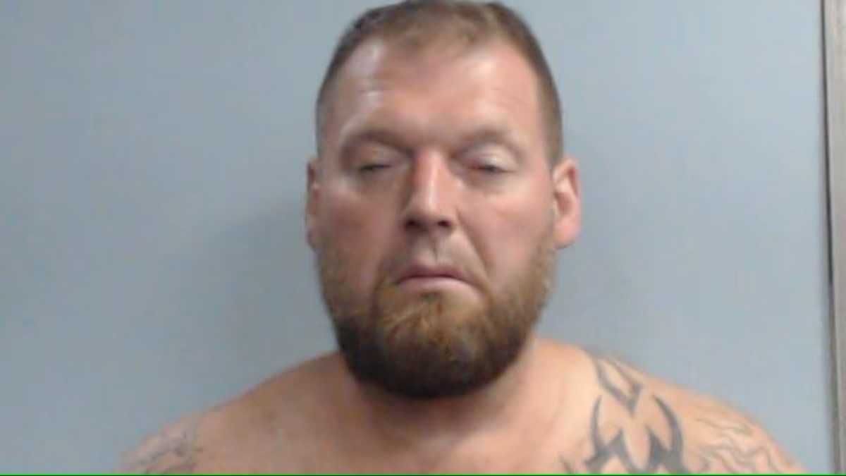 Man suspected of killing Scott Co. sheriff's deputy enters not guilty plea