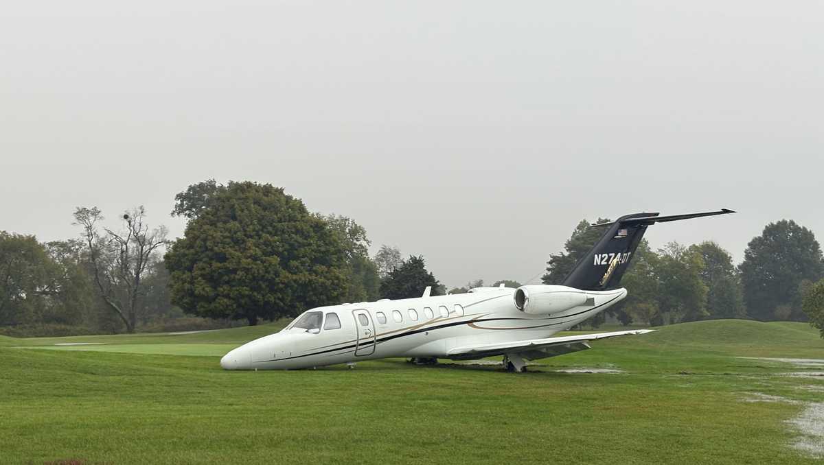 Plane goes off runway at Bowman Field, lands on nearby golf course