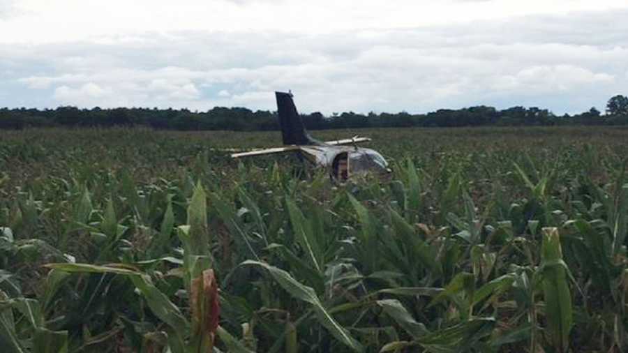 Wisconsin pilot crashes plane after fleeing authorities