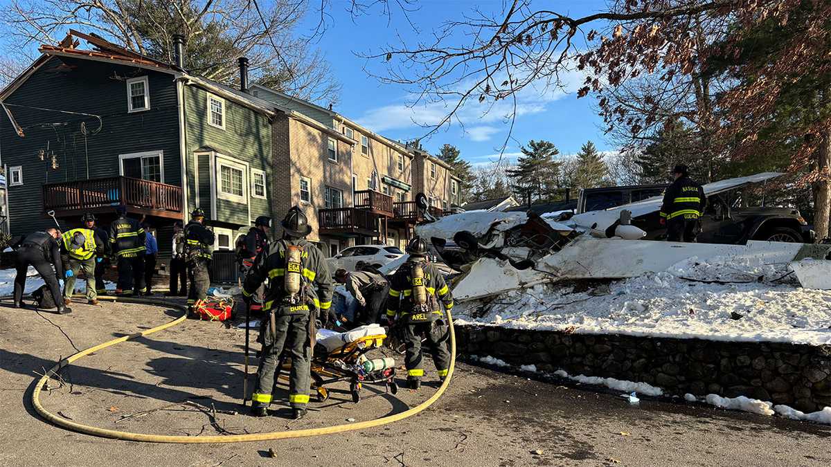 1 hurt when small plane hits homes, crashes in NH neighborhood