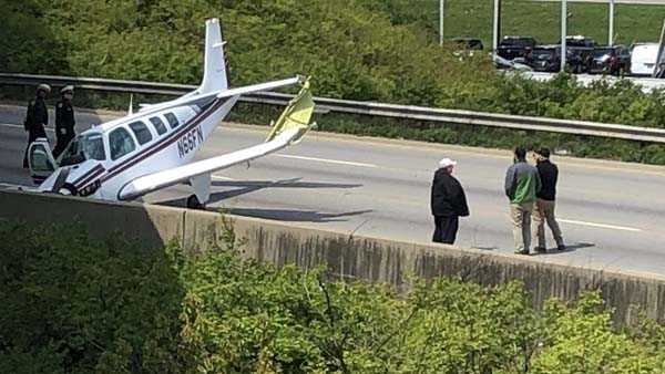 Small plane crashes on I-75 NB causing highway to shut down
