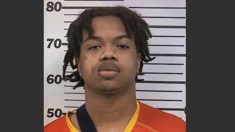 Reward offered for help capturing man charged in shooting of KCK officers