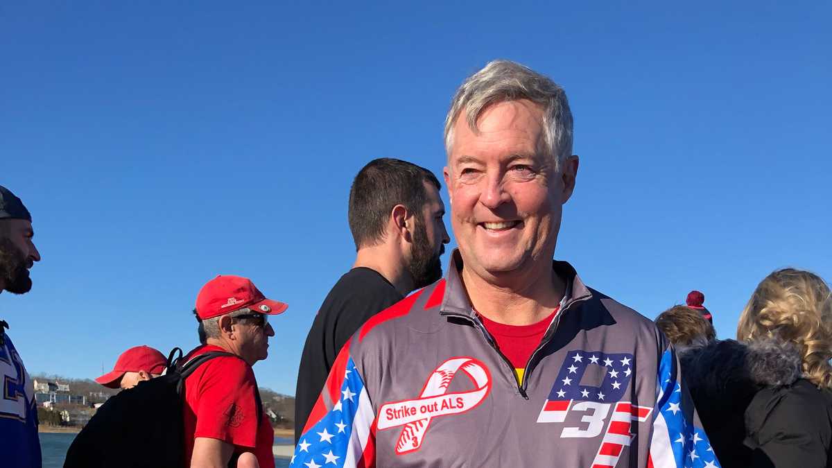 Hundreds join Frates' family in final Plunge For Pete