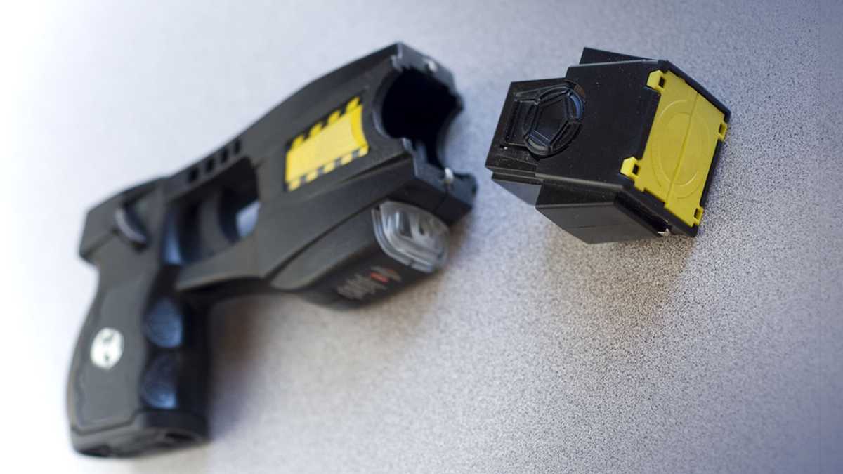 Roeland Park police enact new Taser policy in wake of Daunte Wright's ...