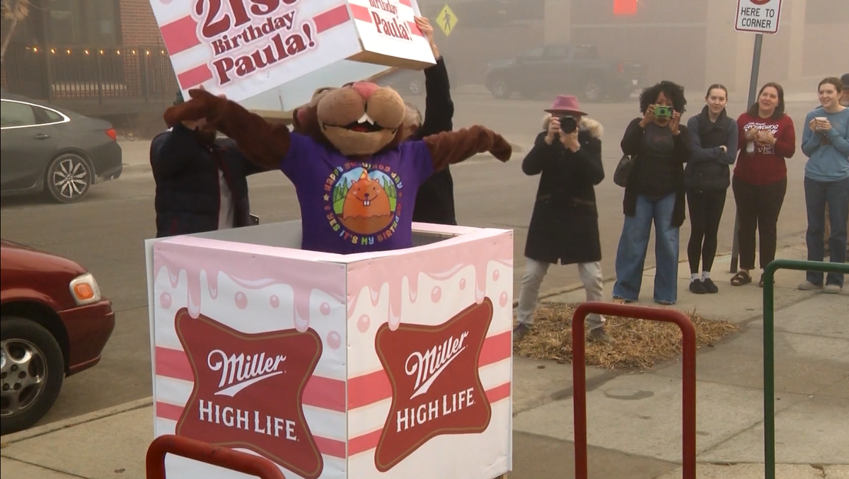 High Life Lounge offering free beer debuting in Iowa