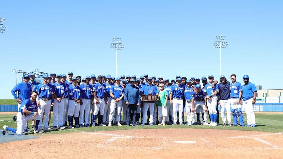 UNO Privateers Win Pontchartrain Bowl but Fall in Series Finale to ...