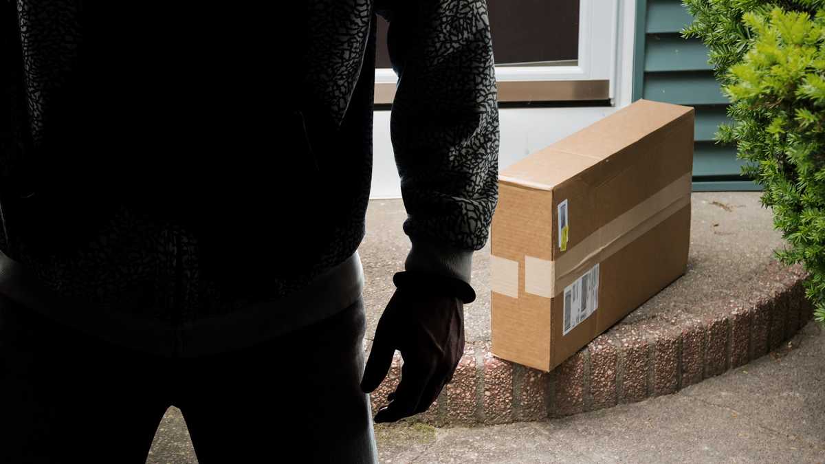 Police issue warning of package theft during holidays in Maryland