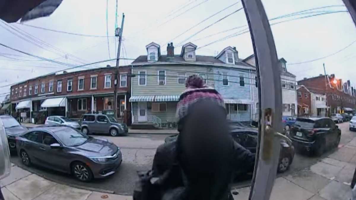 Pittsburgh police warn of 'porch pirates' spoiling this holiday season