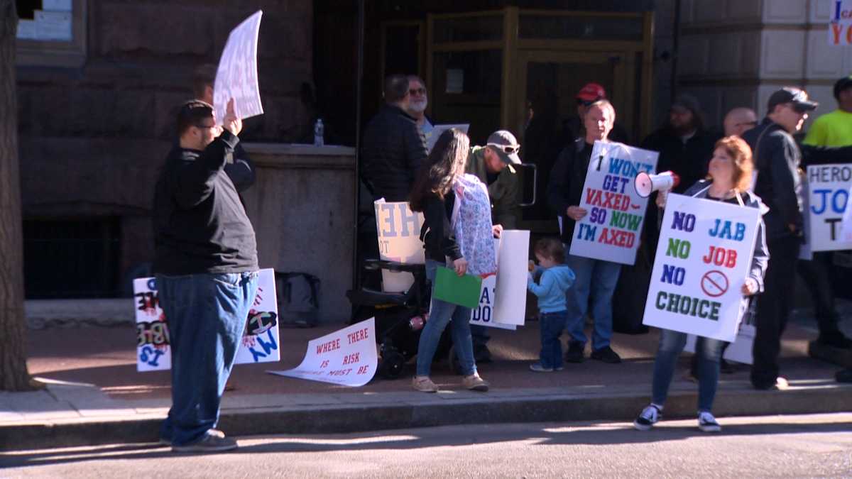 Port Authority employees protest vaccine mandate