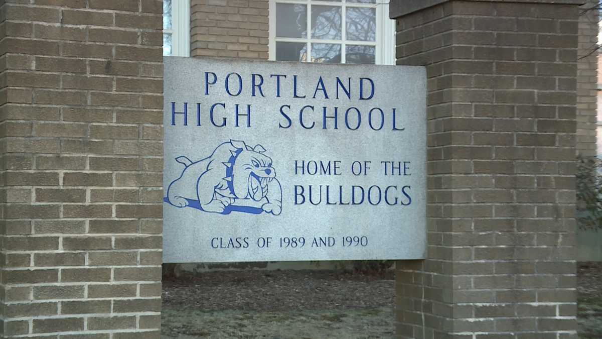 Students call for return of classroom learning at Portland’s high schools