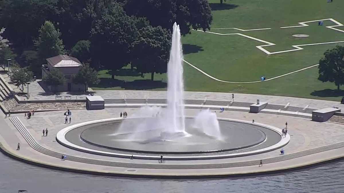 Main fountain at Point State Park back in operation