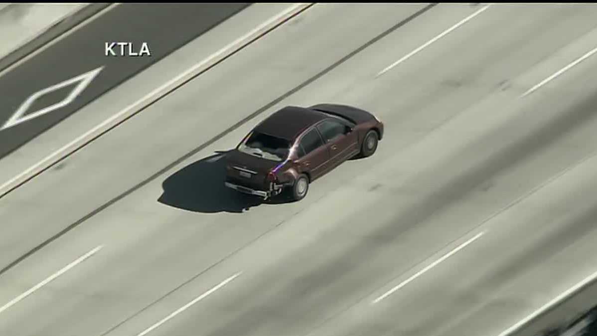 Police chase in Los Angeles comes to an end
