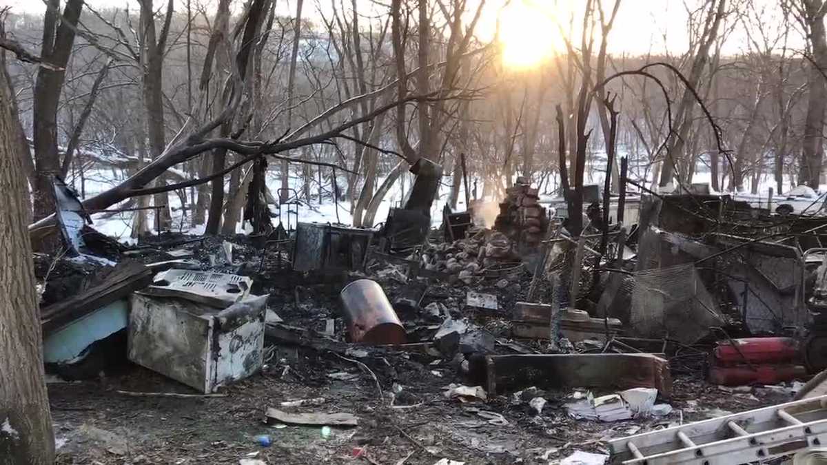 Man, several dogs die in Boone County fire, authorities say