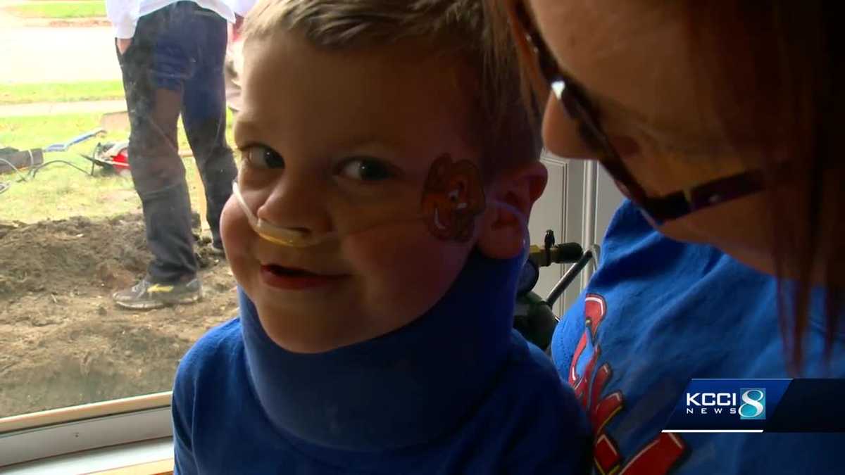 Boy with polio-like illness comes home to act of kindness