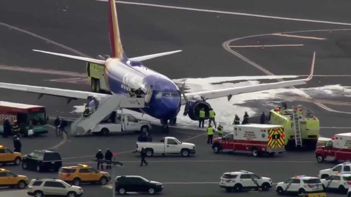 1 dead after Southwest plane makes emergency landing due to engine failure