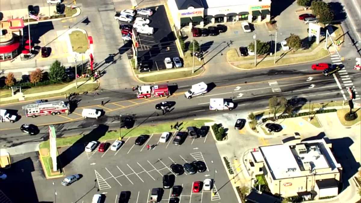 Deadly crash involving multiple vehicles reported in northwest Oklahoma ...