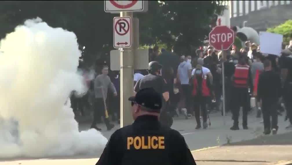 Protests in downtown Pittsburgh turn violent as injuries reported ...