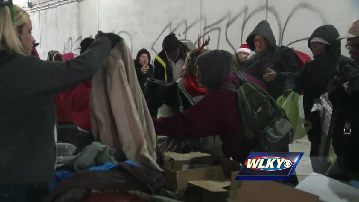 Christmas Caravan provides necessities for homeless