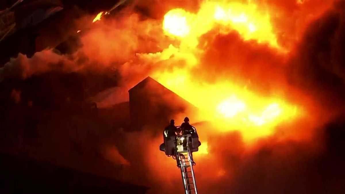 Multi-alarm fire breaks out at Lynn apartment building