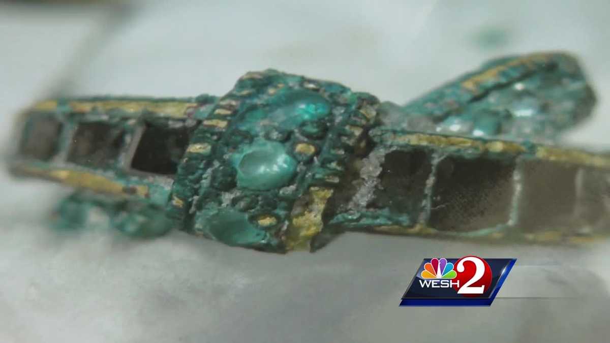Man finds treasure possibly linked to 1715 Spanish fleet Man finds treasure possibly linked to 1715 Spanish fleet