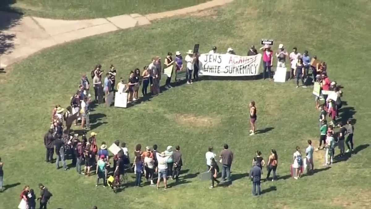 PHOTOS: Clashes break out during Berkeley protests