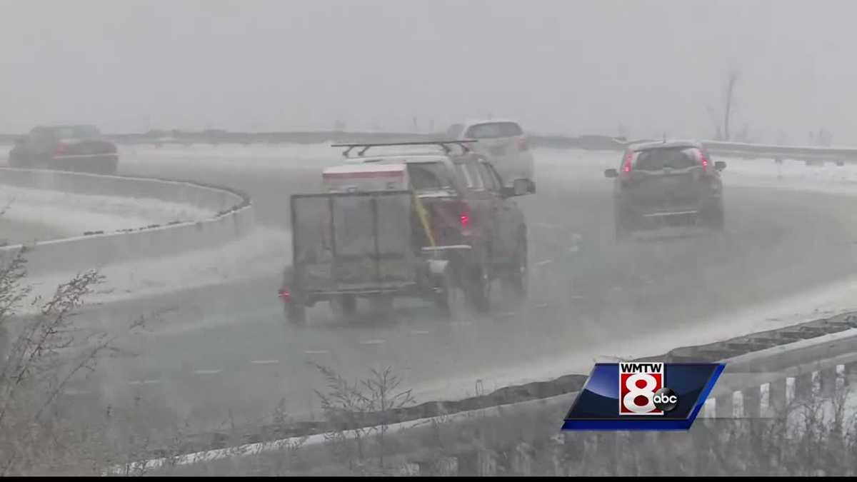 Snow causes messy roads across Portland