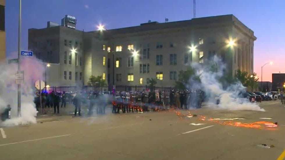 PHOTOS: A look at last night's peaceful rally turned violent protest in ...