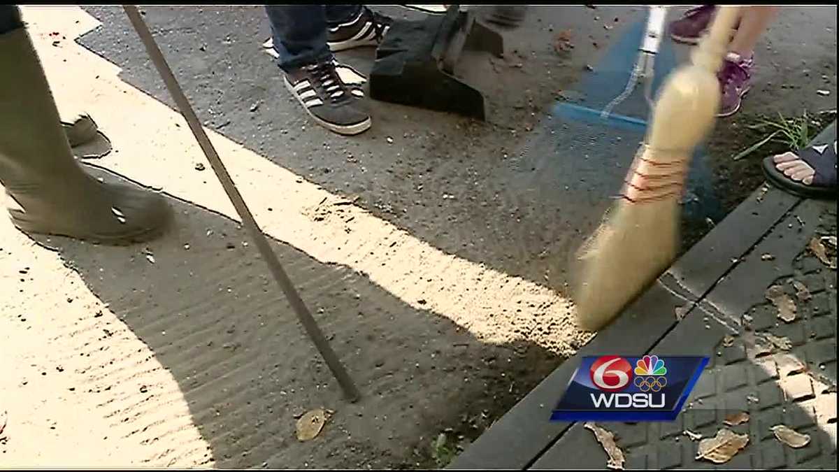 Residents learn to clean catch basins