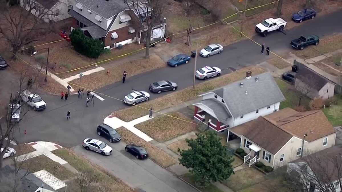 LMPD investigating apparent officer-involved shooting in Taylor-Berry ...