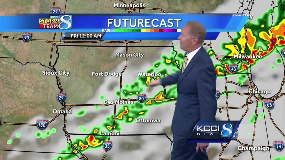 Videocast: Thunderstorms to sweep across Iowa overnight