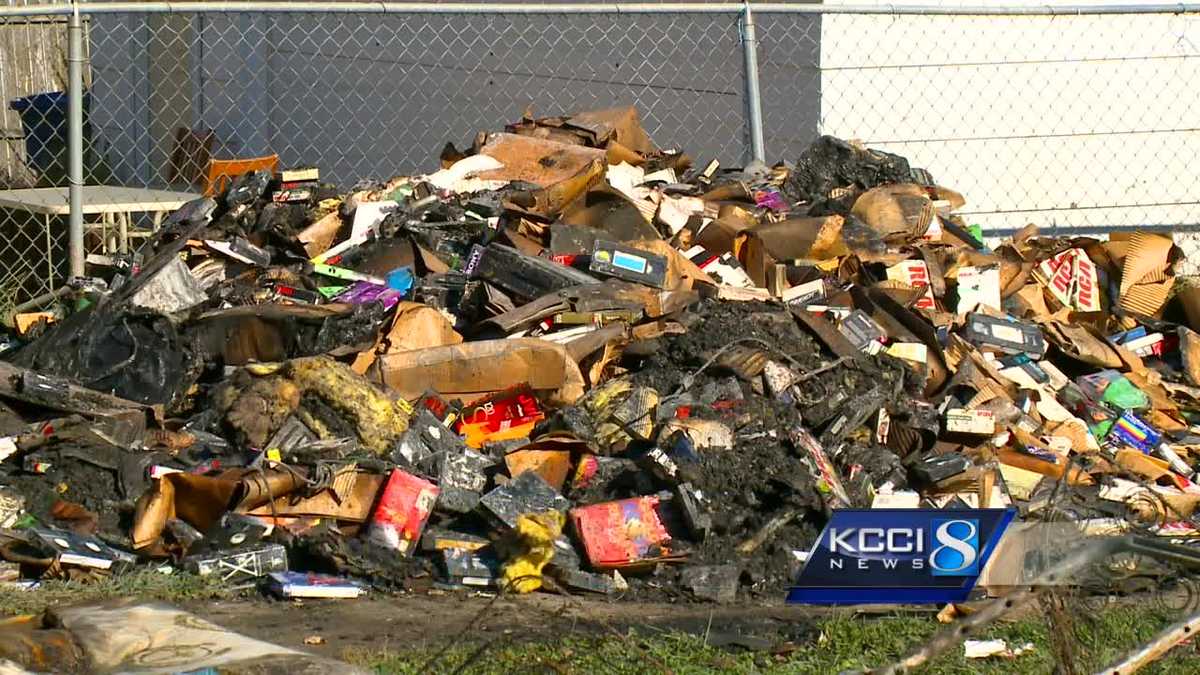 Investigators: Fatal fire victim appeared to be a hoarder