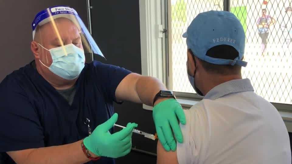 Weekly COVID-19 vaccination center established in South Sacramento