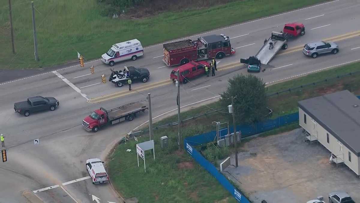 South Carolina: Deadly crash reported near high school